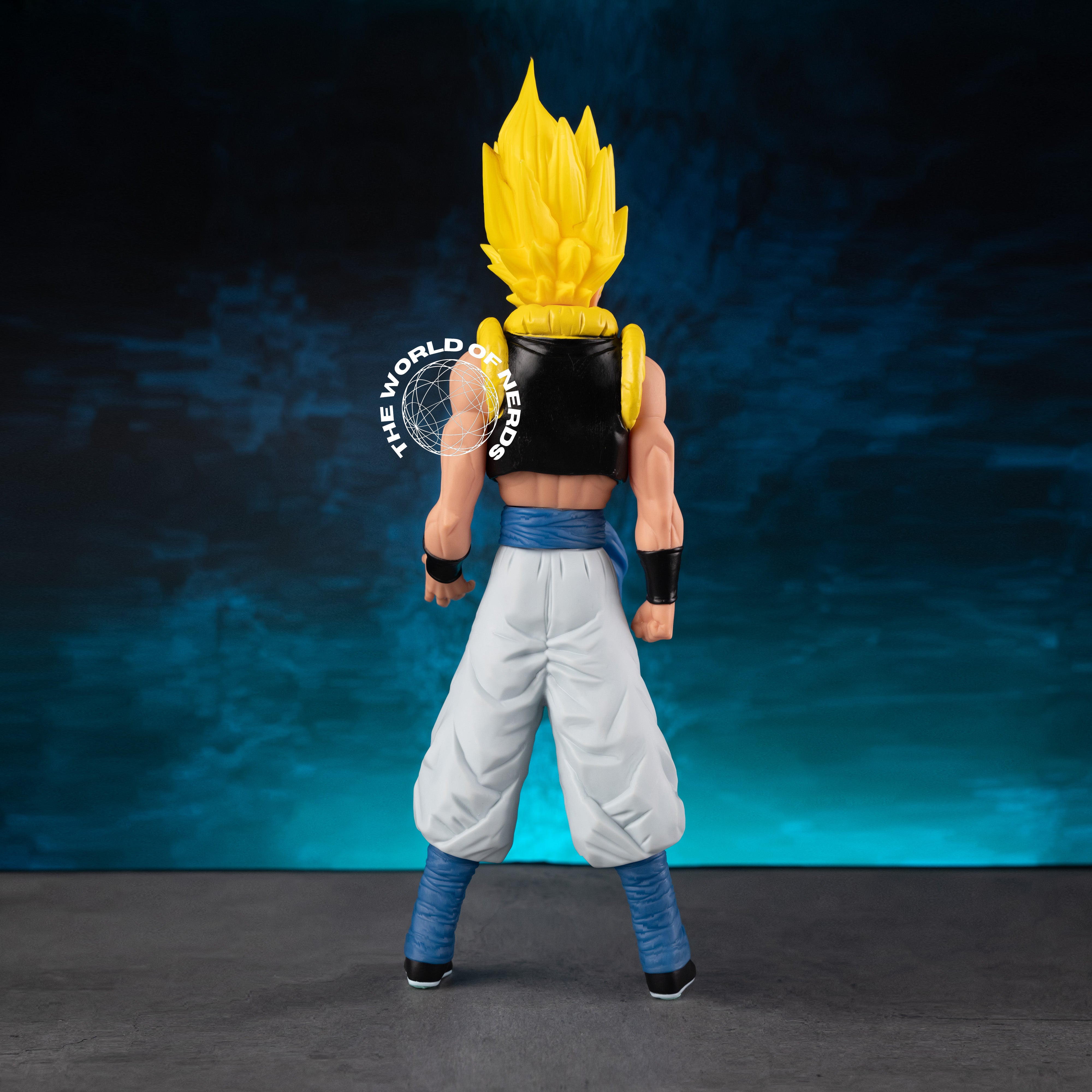 GOGETA SUPER SAIYAN ACTION FIGURE – The World Of Nerds