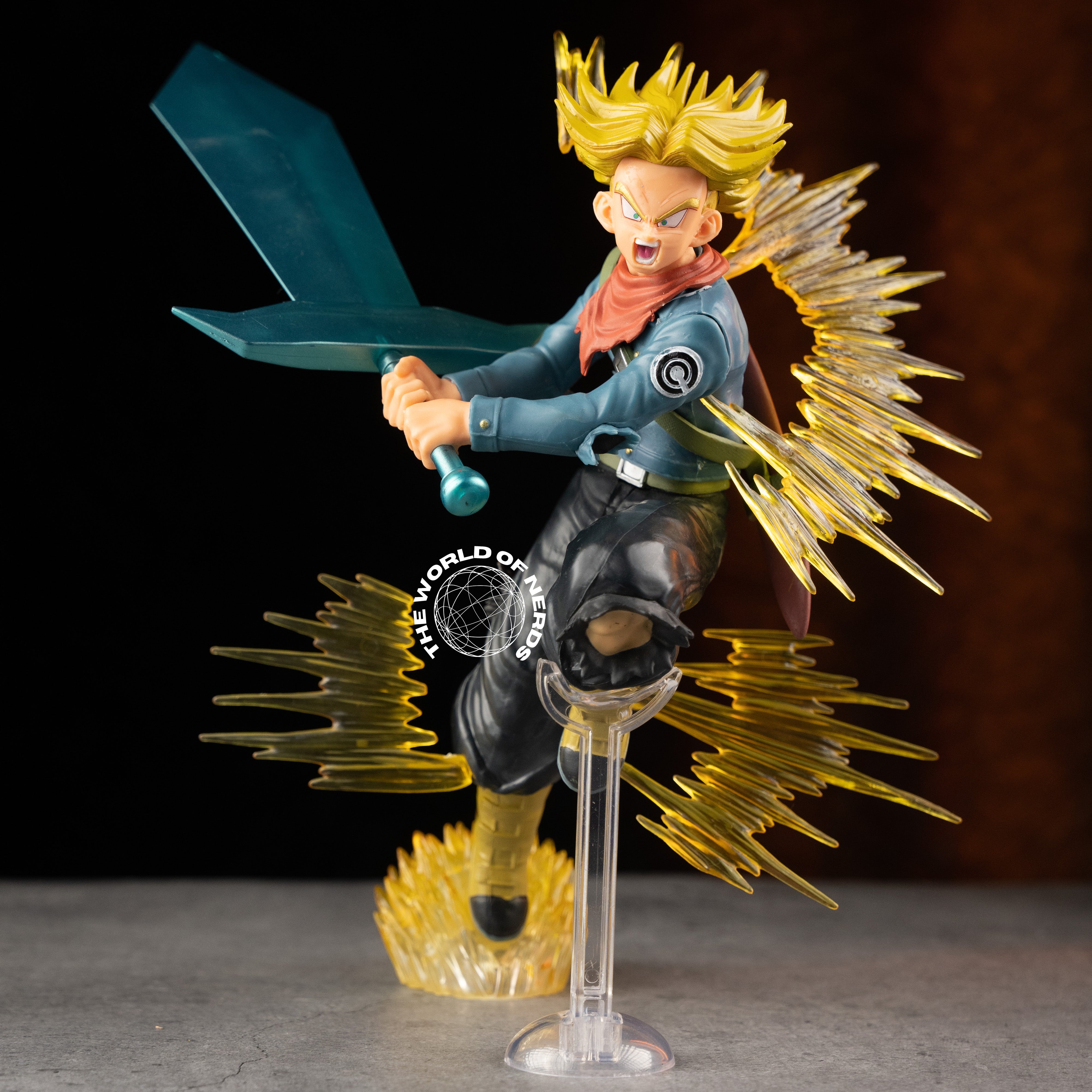 TRUNKS SS 2 ACTION FIGURE – The World Of Nerds