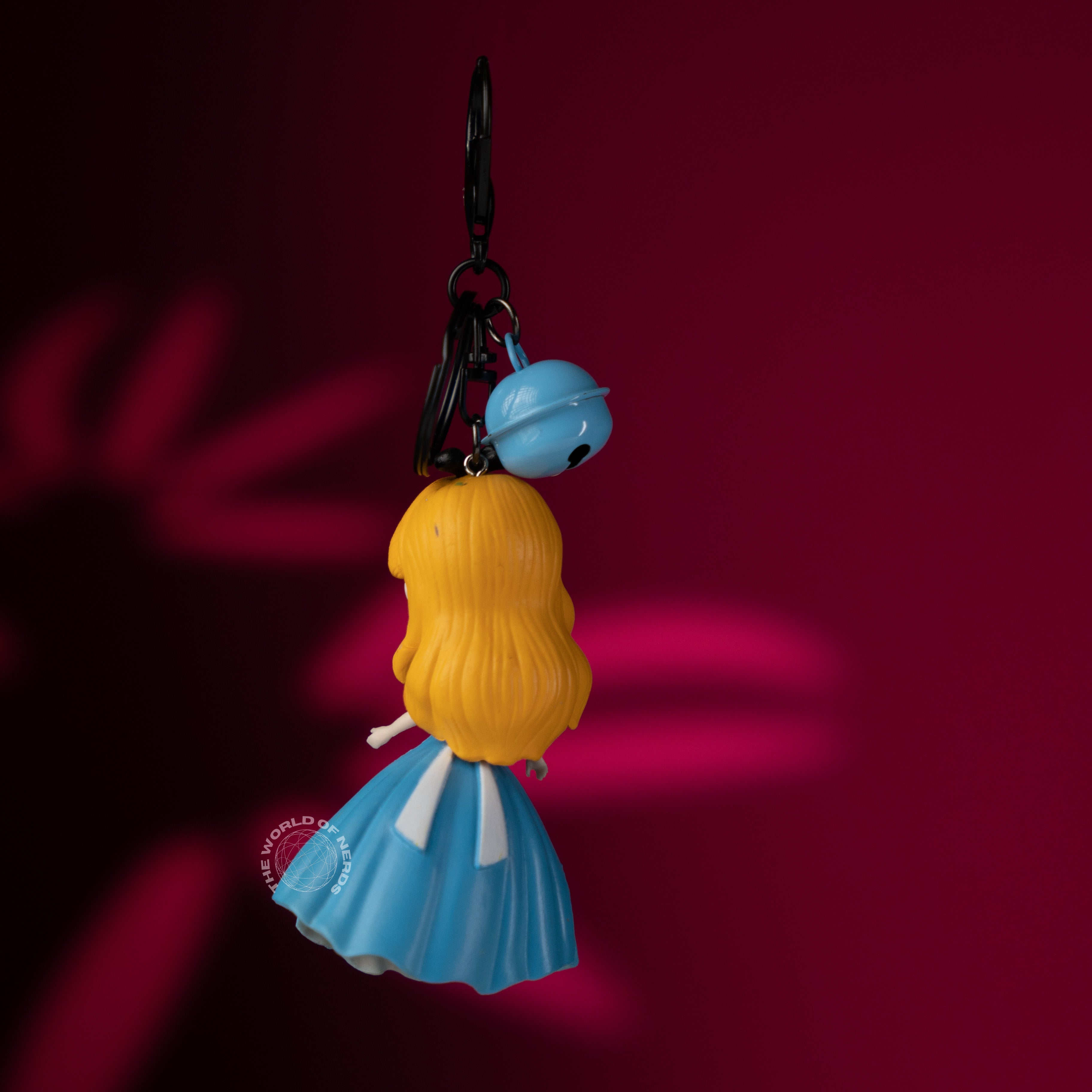 ALICE KEYCHAIN – The World Of Nerds